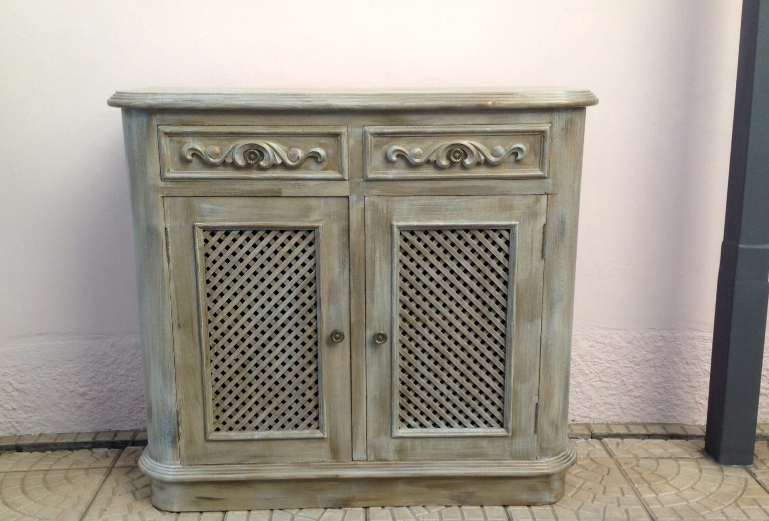 Valorize seus móveis com uma bela pátina - Além da Rua Atelier