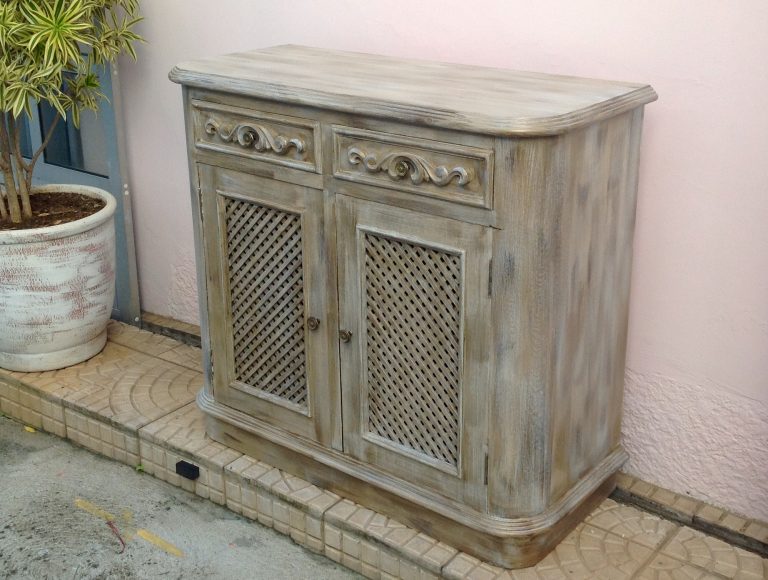 Valorize seus móveis com uma bela pátina - Além da Rua Atelier